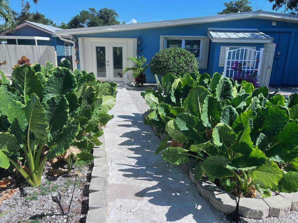 130 M² House ∙ 3 Bedrooms ∙ 7 Guests - Big Pine Key, FL