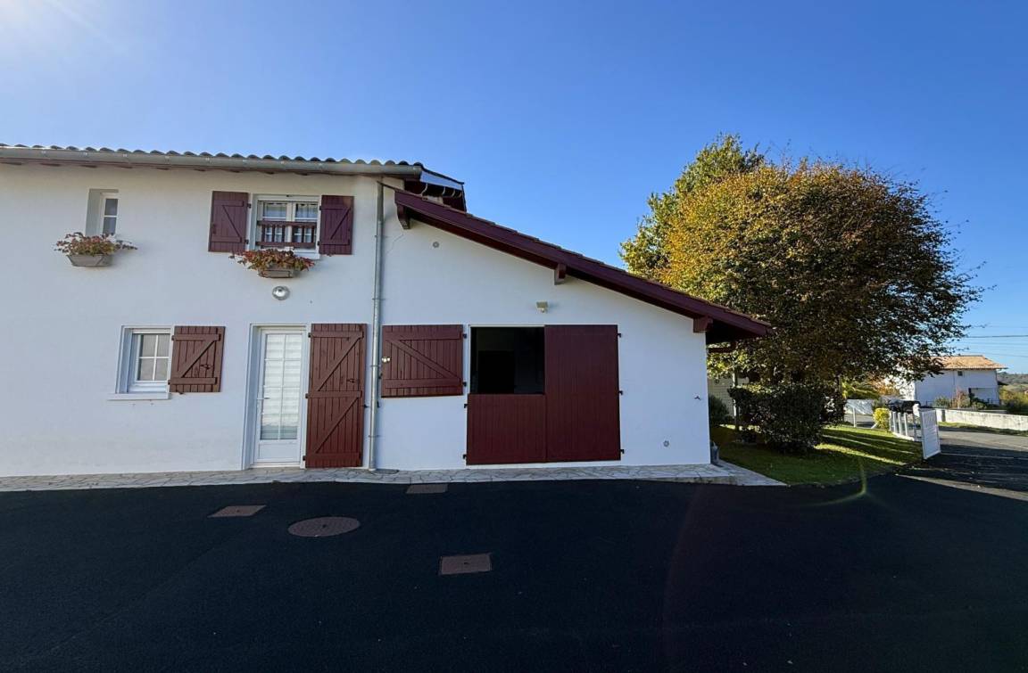 60 M² Gîte ∙ 2 Chambres ∙ 5 Personnes - Hasparren