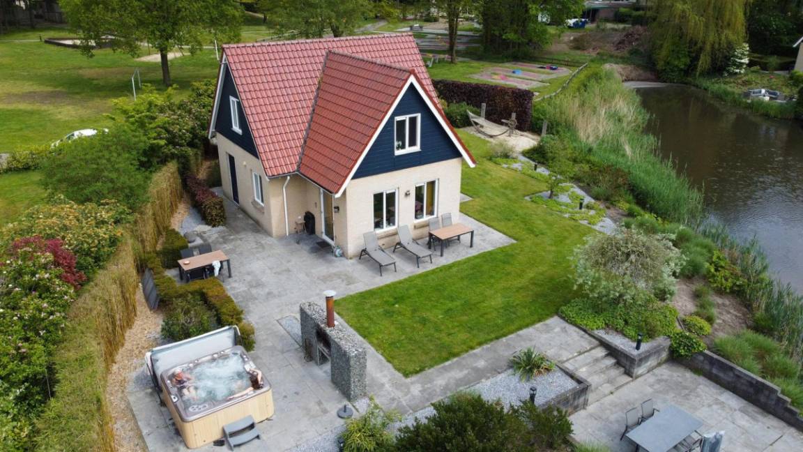 Casa ∙ 3 Habitaciones ∙ 6 Huéspedes - Assen