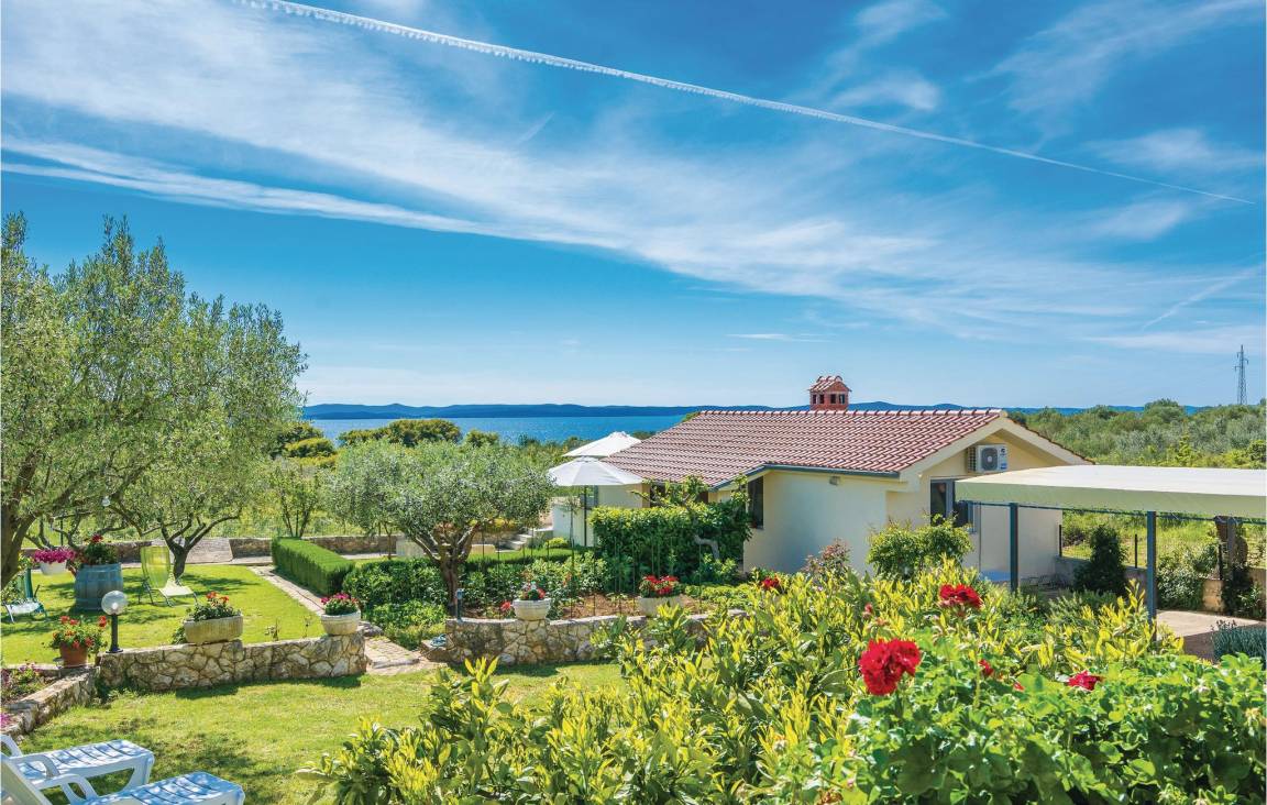 35 M² House ∙ 2 Guests - Zaton