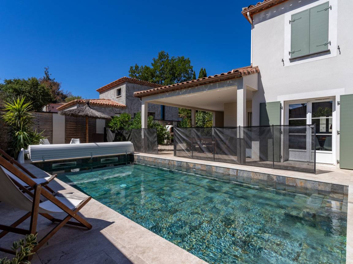 150 M² Maison De Vacances ∙ 4 Chambres ∙ 8 Personnes - Cogolin