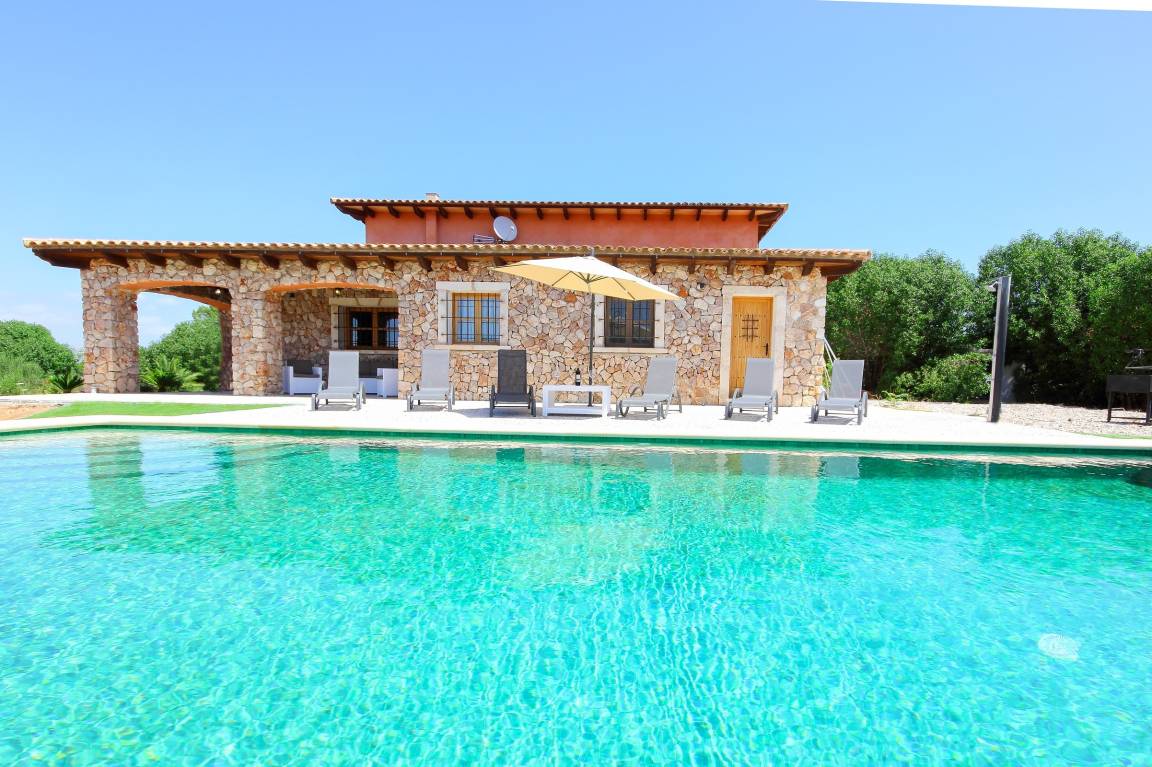 200 M² House ∙ 4 Bedrooms ∙ 8 Guests - Mallorca