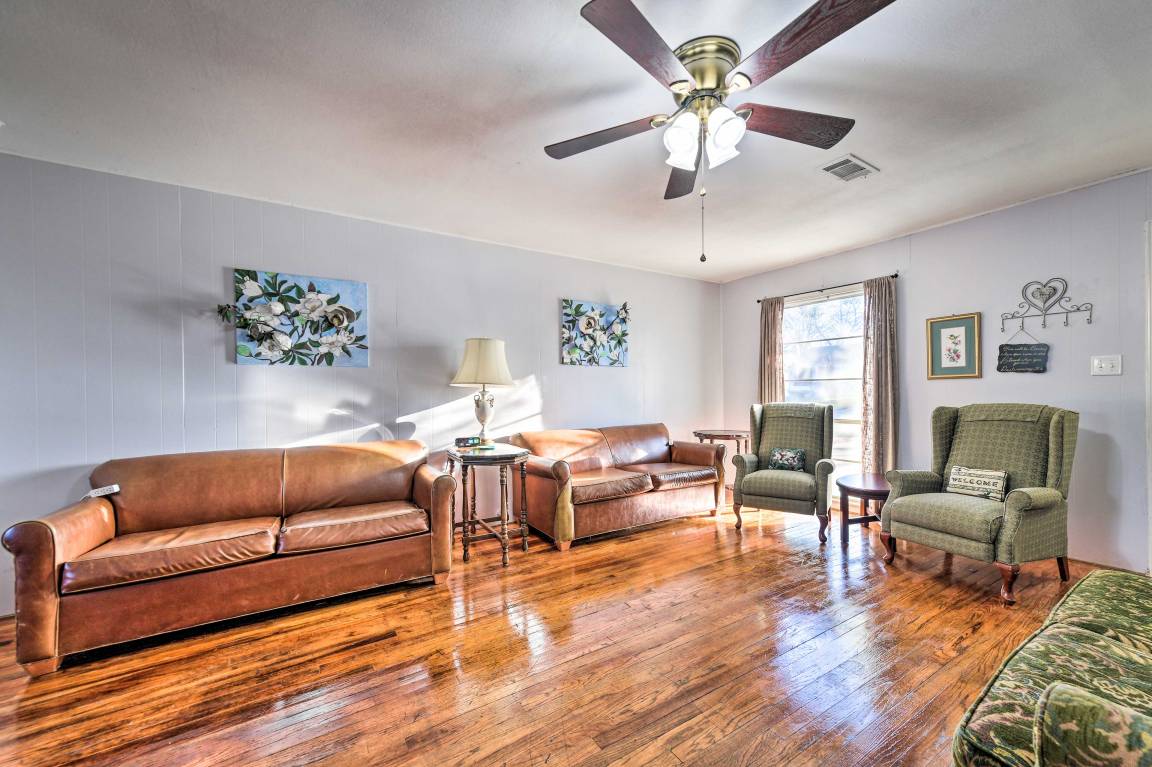 87 M² House ∙ 2 Bedrooms ∙ 12 Guests - Temple, TX