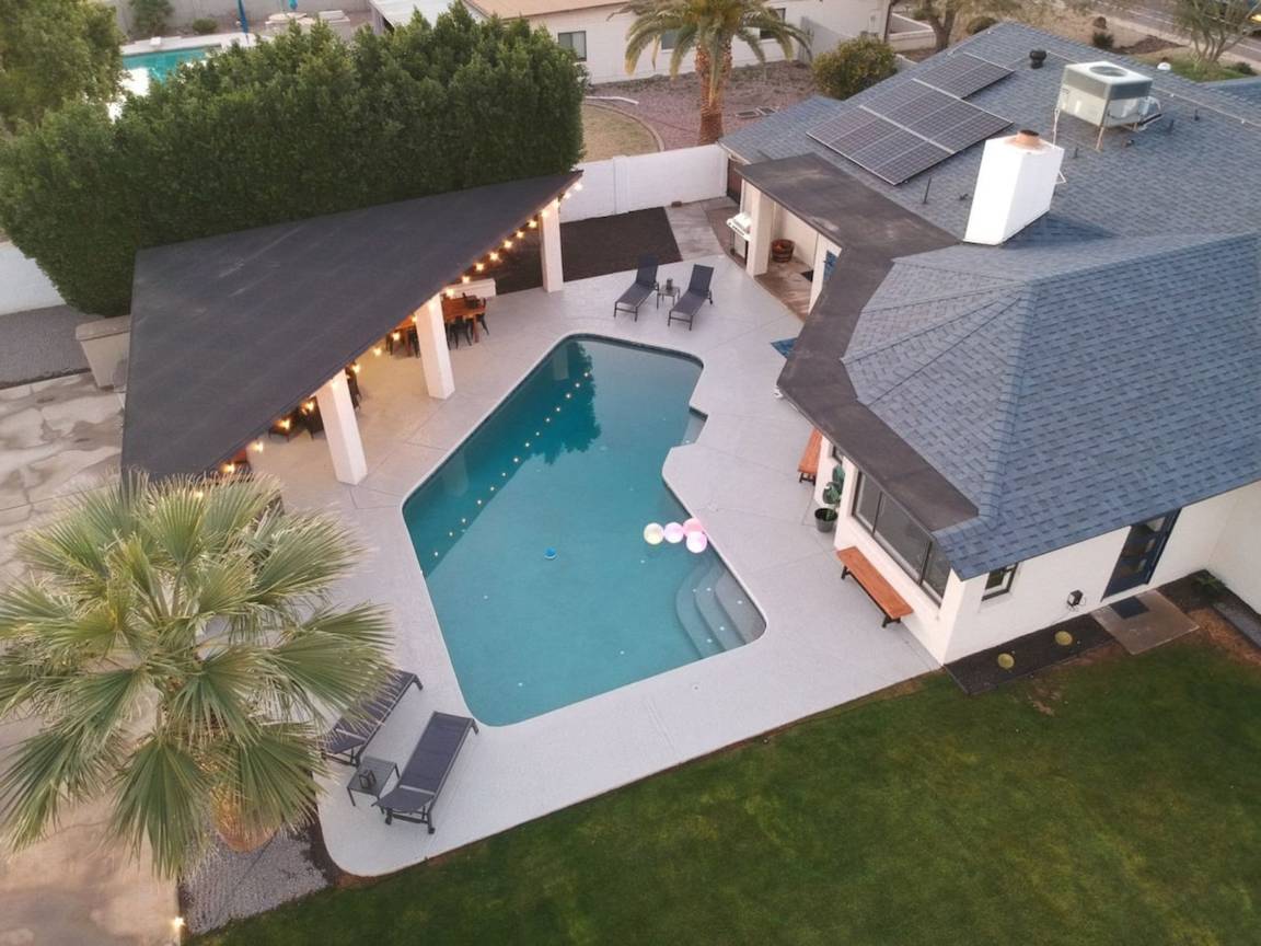 Casa ∙ 5 Habitaciones ∙ 12 Huéspedes - Mesa, AZ