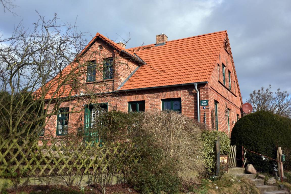 70 M² Ferienwohnung ∙ 3 Schlafzimmer ∙ 6 Gäste - Wustrow