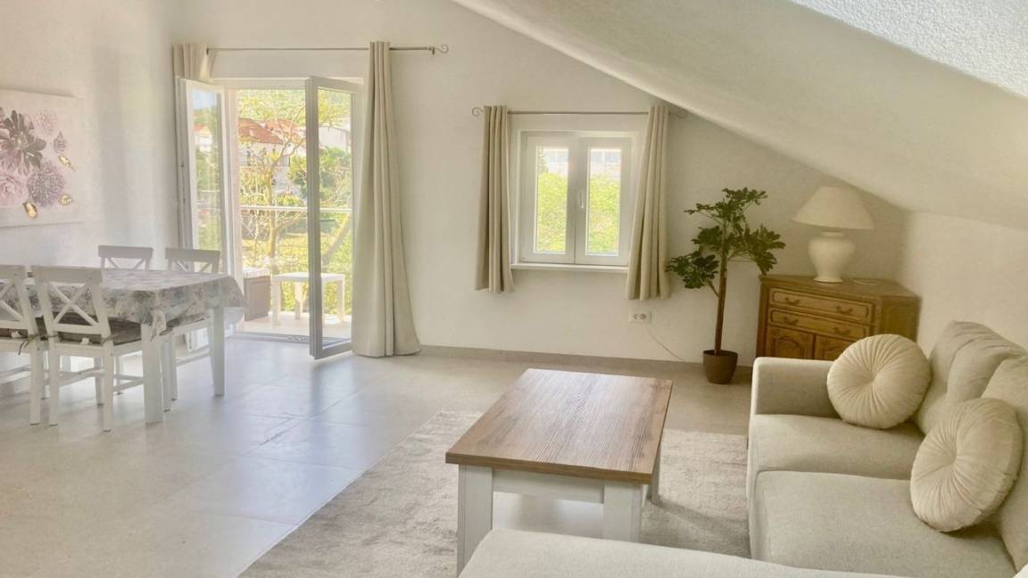 60 M² Apartment ∙ 3 Bedrooms ∙ 4 Guests - Sutivan