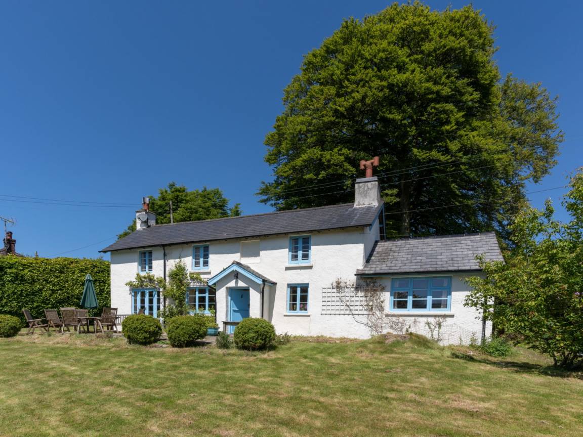 280 M² House ∙ 5 Bedrooms ∙ 8 Guests - North Devon District