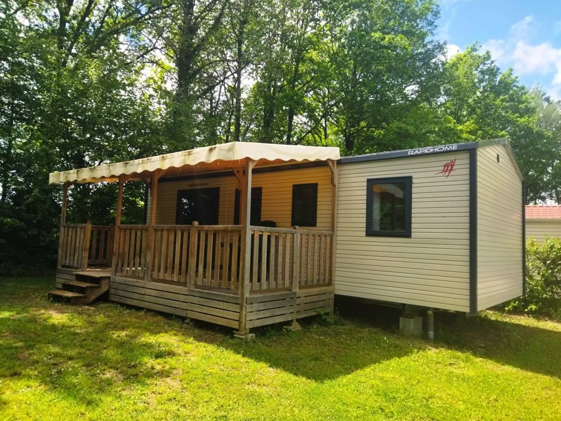 35 M² Mobil-home ∙ 3 Chambres ∙ 6 Personnes - Cantal