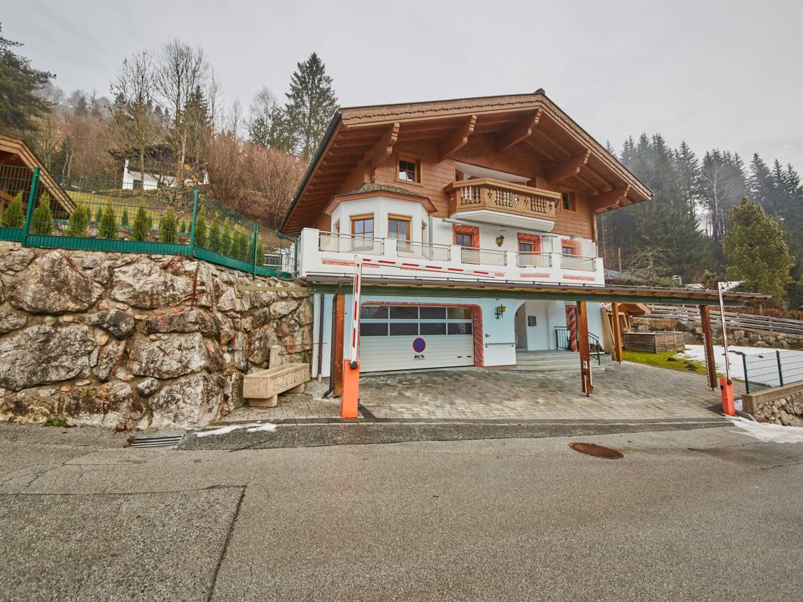 220 M² Chalet ∙ 5 Schlafzimmer ∙ 13 Gäste - Leogang