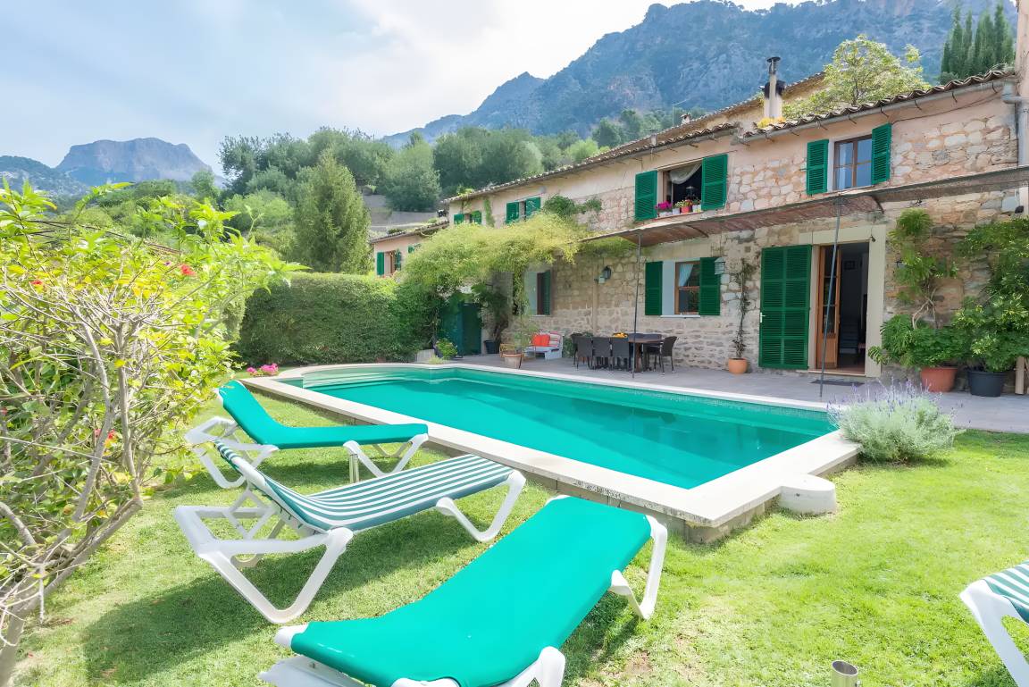 220 M² Ferienhaus ∙ 4 Schlafzimmer ∙ 8 Gäste - Sóller