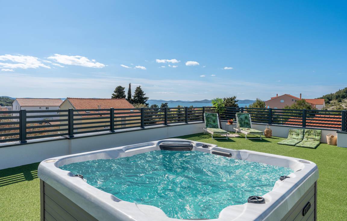 220 M² Casa ∙ 6 Habitaciones ∙ 10 Huéspedes - Tisno