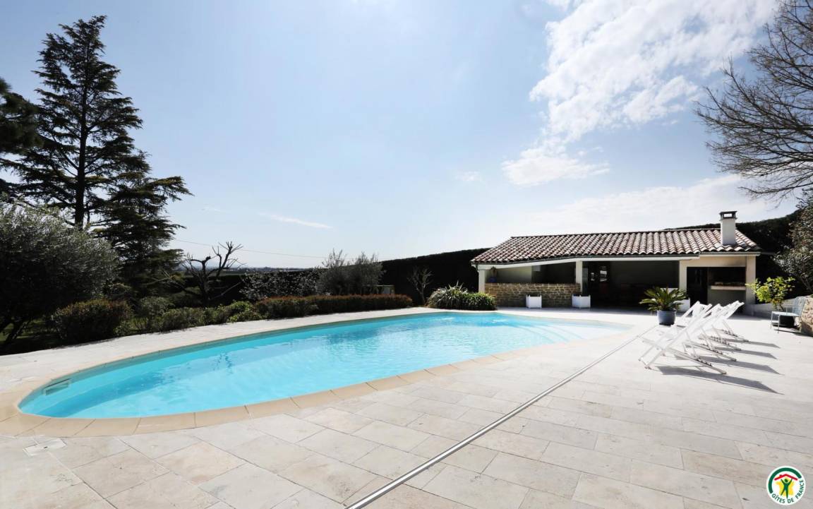 215 M² Gîte ∙ 6 Chambres ∙ 15 Personnes - Romans-sur-Isère