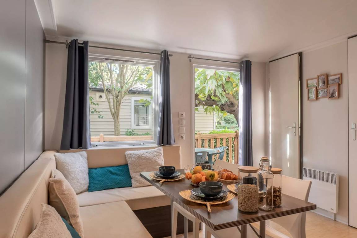 30 M² Caravan ∙ 2 Bedrooms ∙ 4 Guests - Tarascon