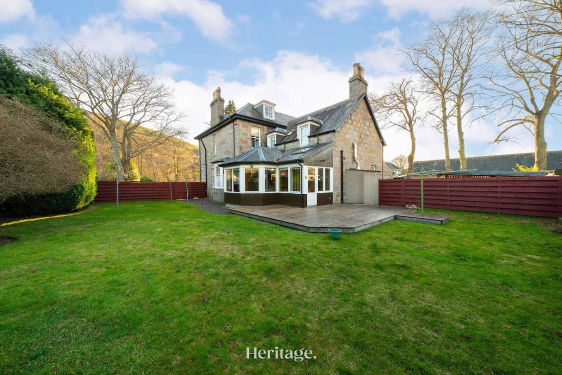 House ∙ 1 Bedroom ∙ 10 Guests - Ballater