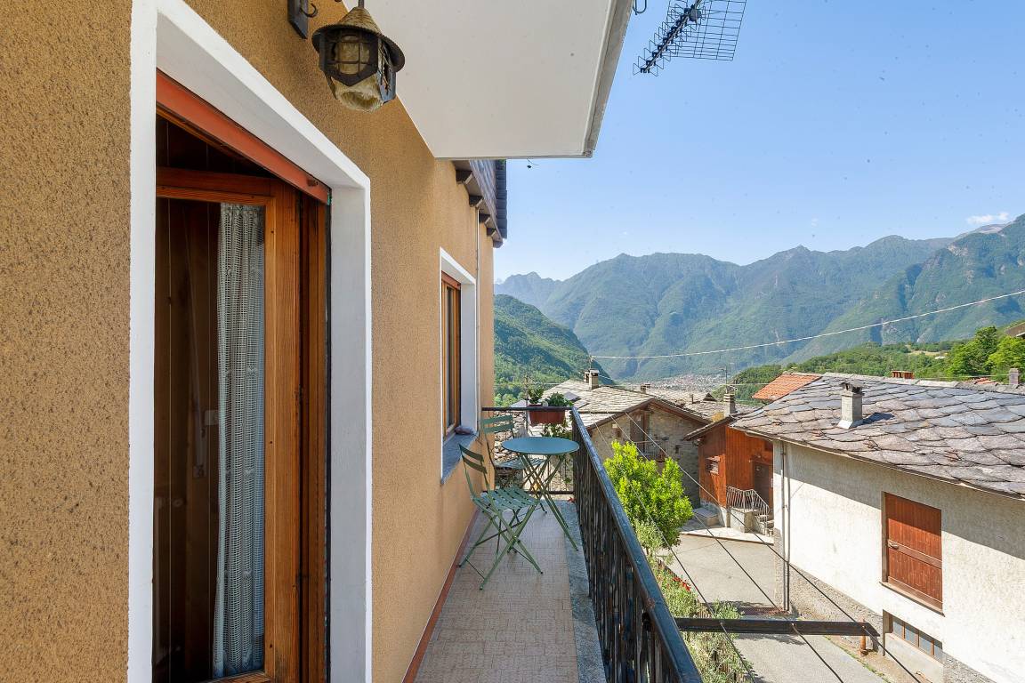 70 M² Appartamento Vacanza ∙ 1 Camera Da Letto ∙ 5 Ospiti - Champorcher