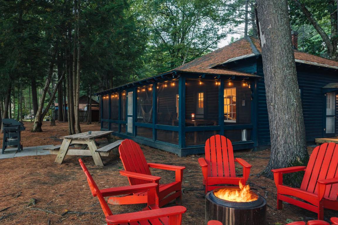 House ∙ 3 Bedrooms ∙ 6 Guests - Corinth, NY