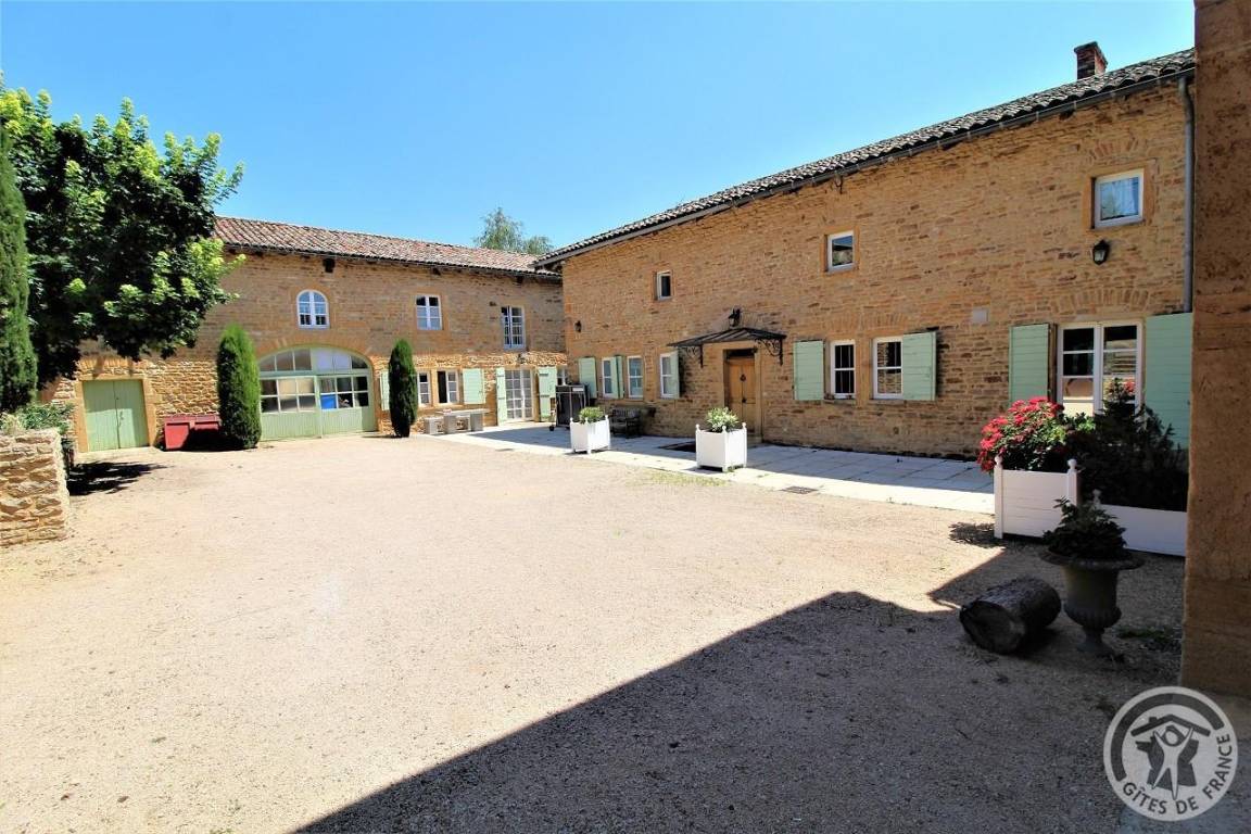 139 M² Gîte ∙ 3 Chambres ∙ 6 Personnes - Villefranche-sur-Saône