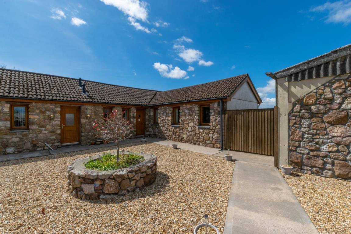 Cottage ∙ 2 Bedrooms ∙ 4 Guests - Llanelli
