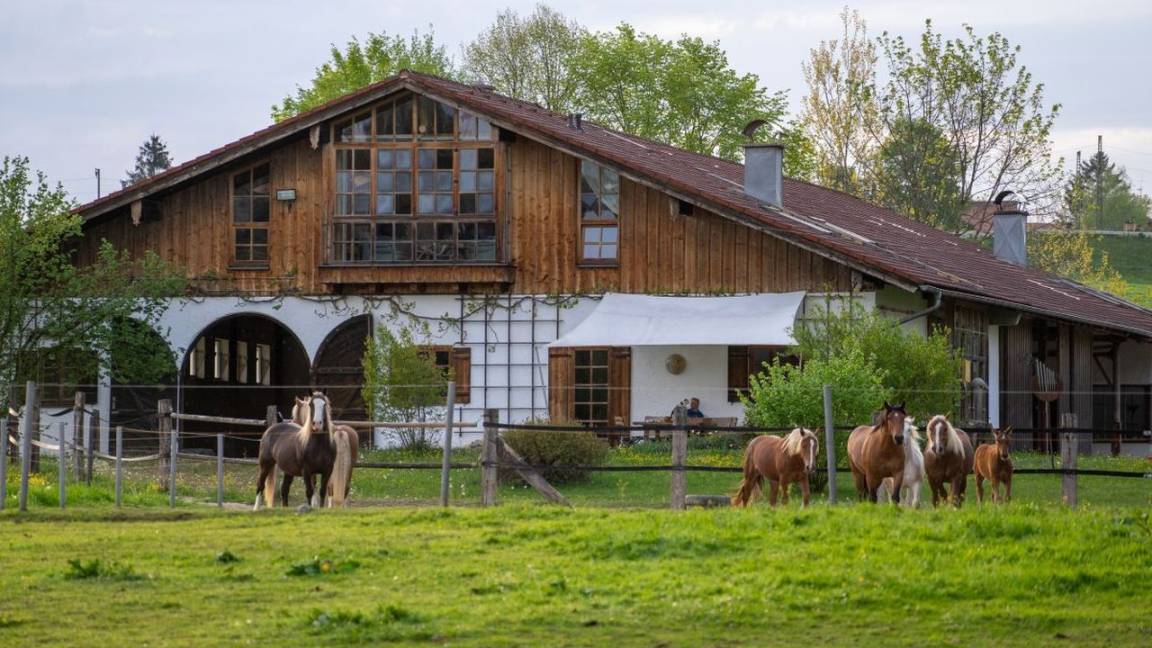 180 M² Ferienwohnung ∙ 4 Schlafzimmer ∙ 6 Gäste - Teisendorf