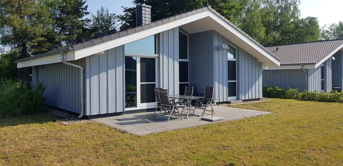 77 M² Ferienhaus ∙ 2 Schlafzimmer ∙ 4 Gäste - Mecklenburgische Seenplatte