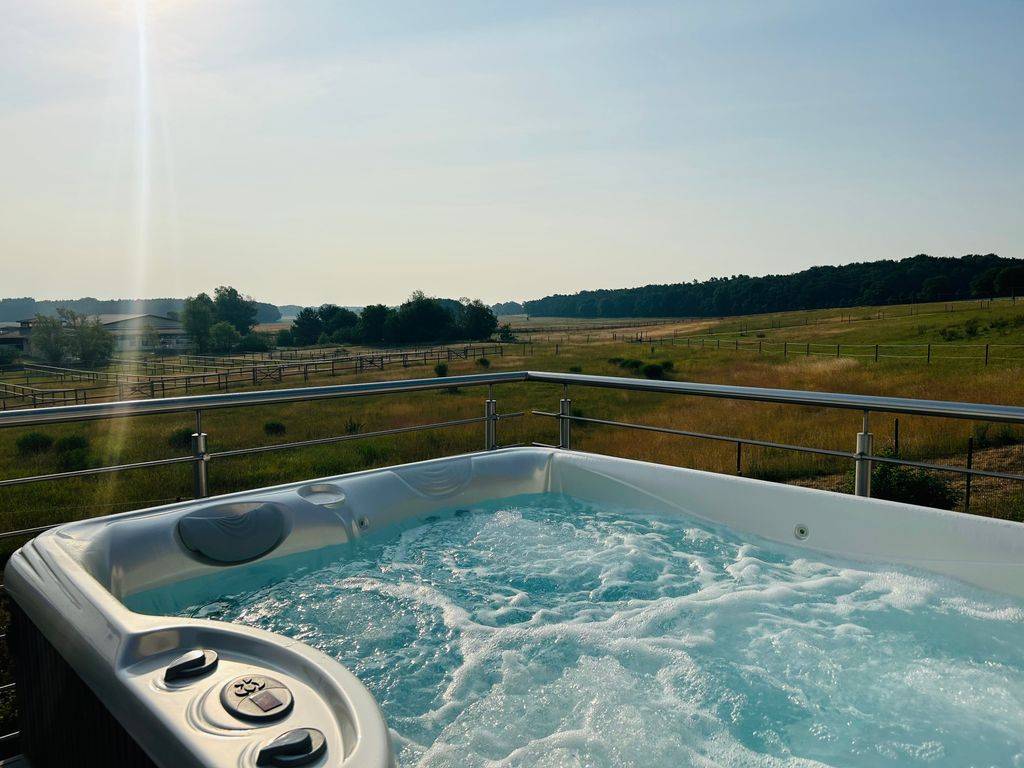 100 M² Apartment ∙ 2 Bedrooms ∙ 4 Guests - Mecklenburgische Seenplatte