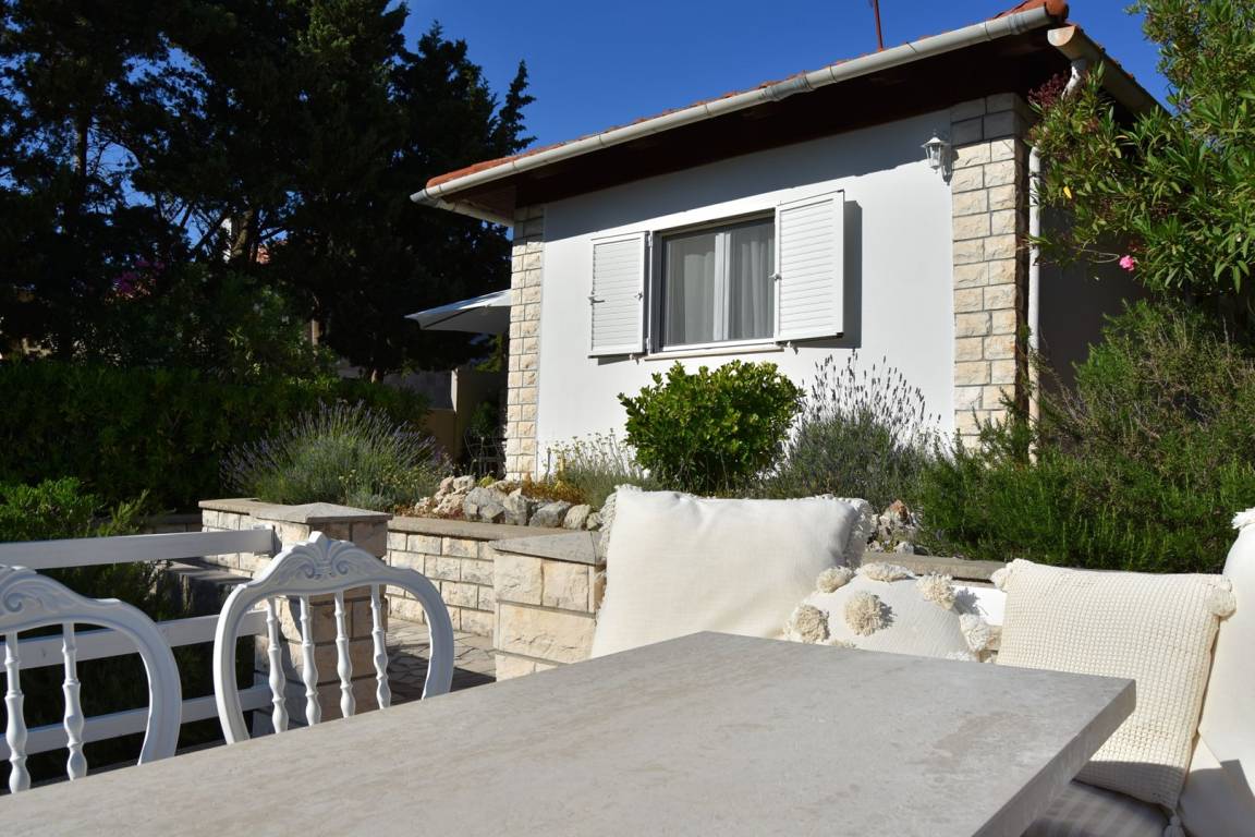 67 M² Casa ∙ 2 Habitaciones ∙ 5 Huéspedes - Novalja