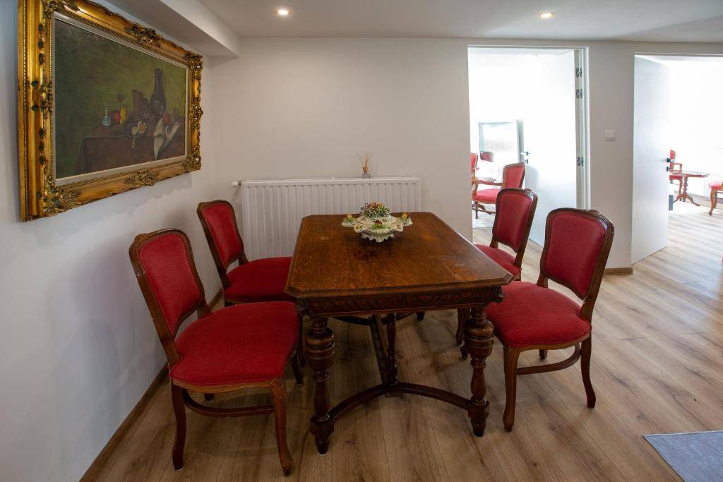 65 M² Private Room ∙ 2 Bedrooms ∙ 4 Guests - Slovakia