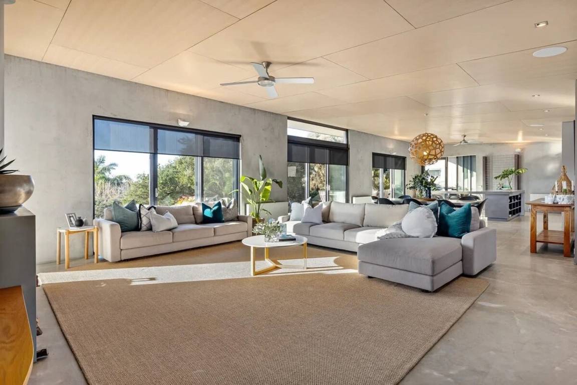 House ∙ 5 Bedrooms ∙ 16 Guests - Queenscliff