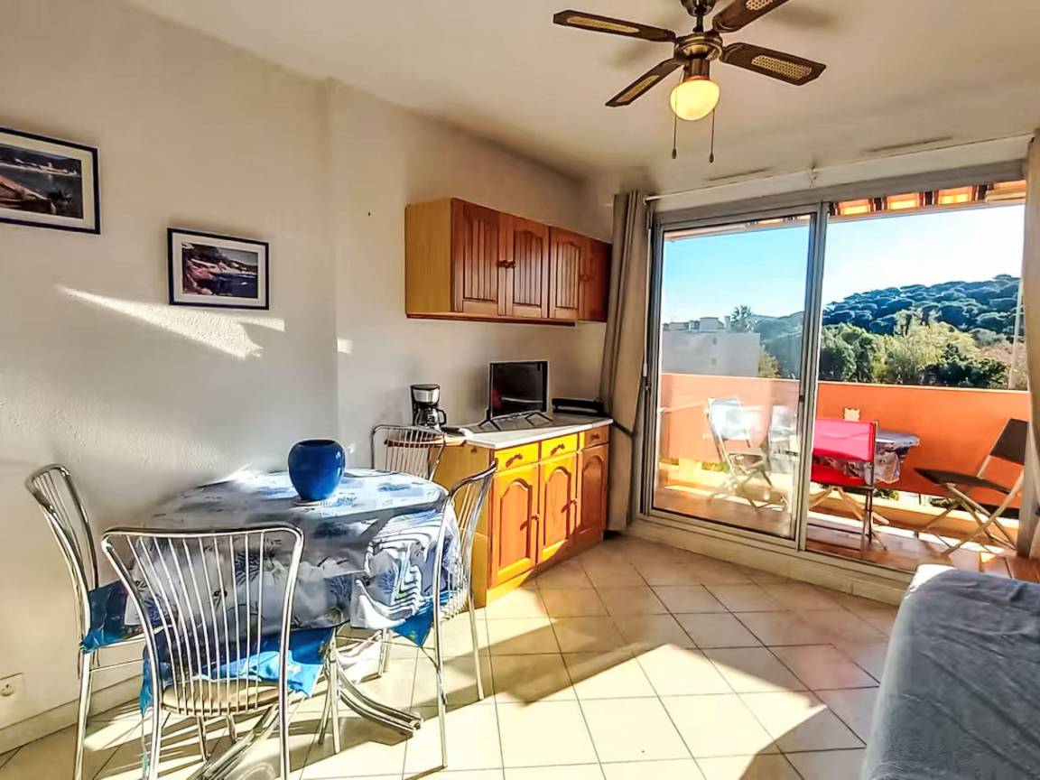 24 M² Appartement ∙ 1 Chambre ∙ 4 Personnes - Bormes-les-Mimosas