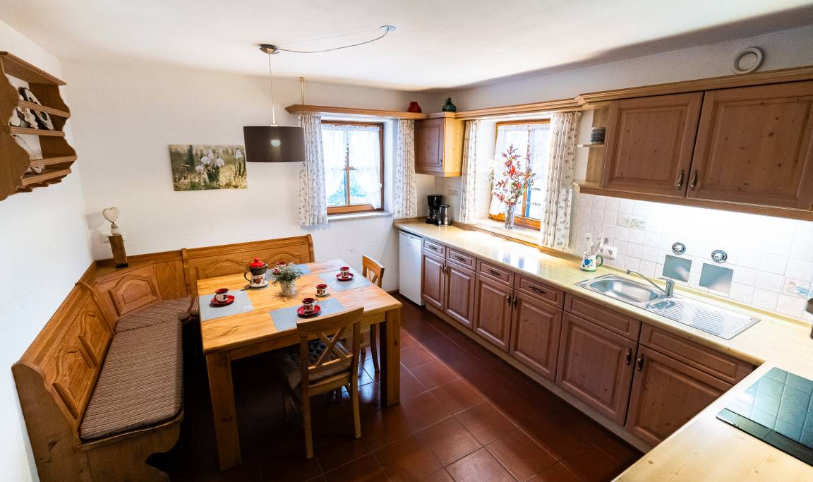 100 M² Ferienwohnung ∙ 3 Schlafzimmer ∙ 4 Gäste - Ainring