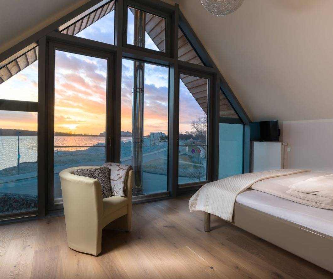 111 M² Ferienhaus ∙ 2 Schlafzimmer ∙ 6 Gäste - Heiligenhafen