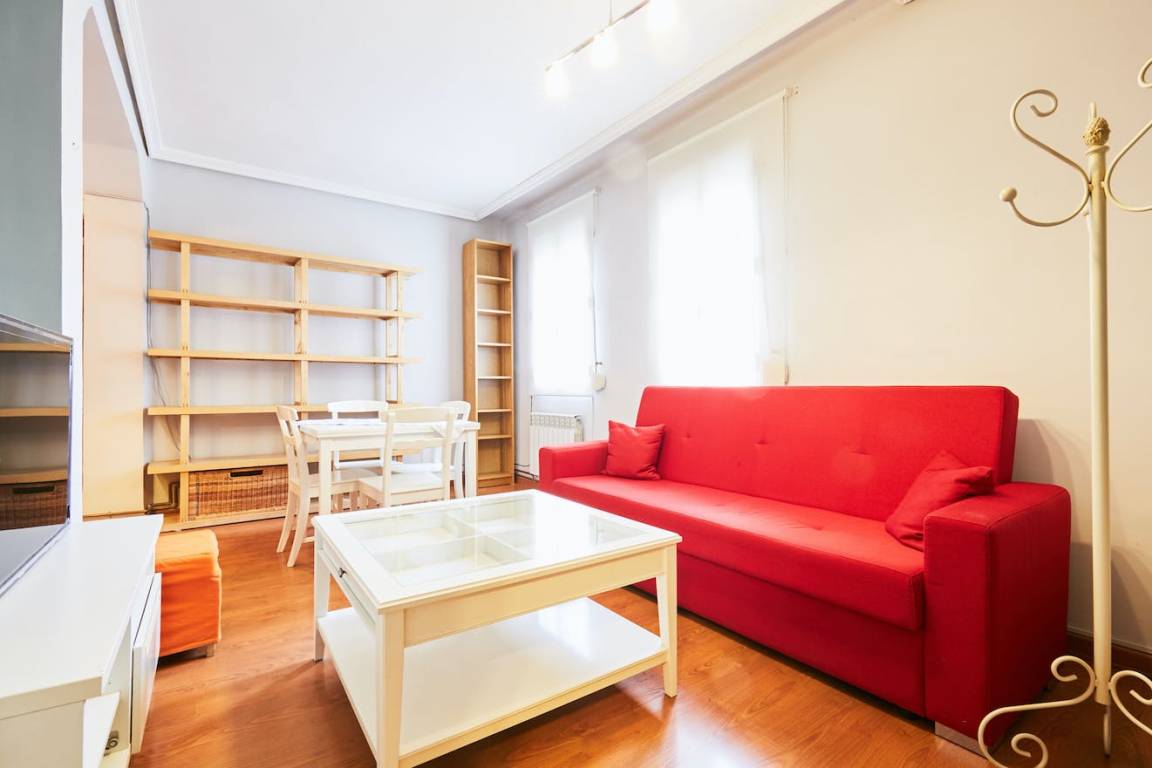 50 M² Ferienwohnung ∙ 1 Schlafzimmer ∙ 2 Gäste - Madrid