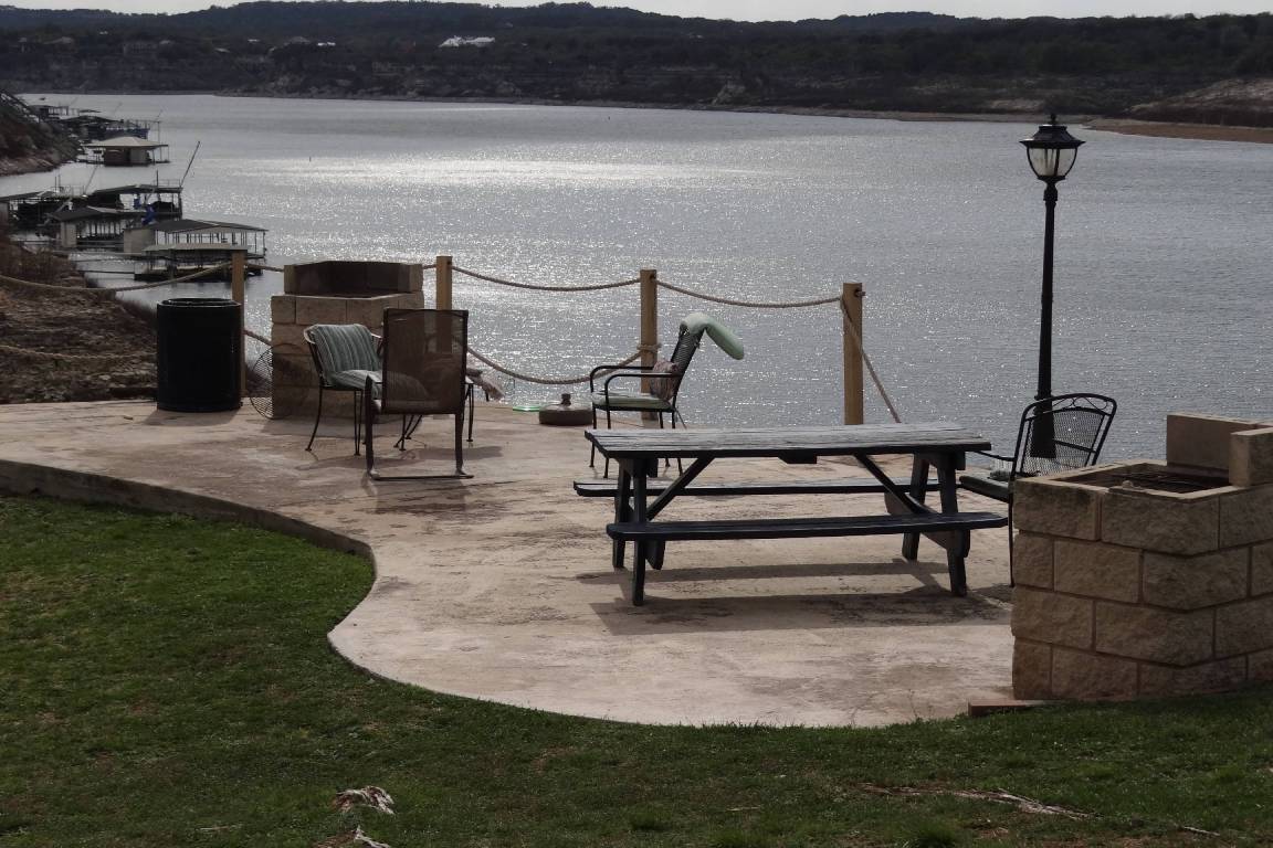 102 M² Condo ∙ 2 Bedrooms ∙ 6 Guests - Lago Vista, TX