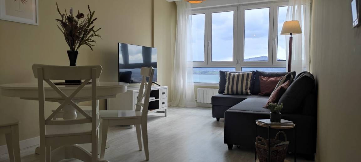 77 M² Ferienwohnung ∙ 3 Schlafzimmer ∙ 6 Gäste - Santander