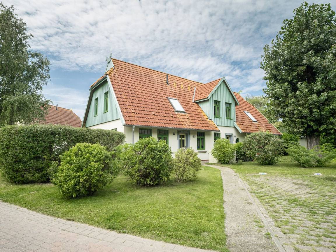70 M² Ferienhaus ∙ 2 Schlafzimmer ∙ 5 Gäste - Wustrow