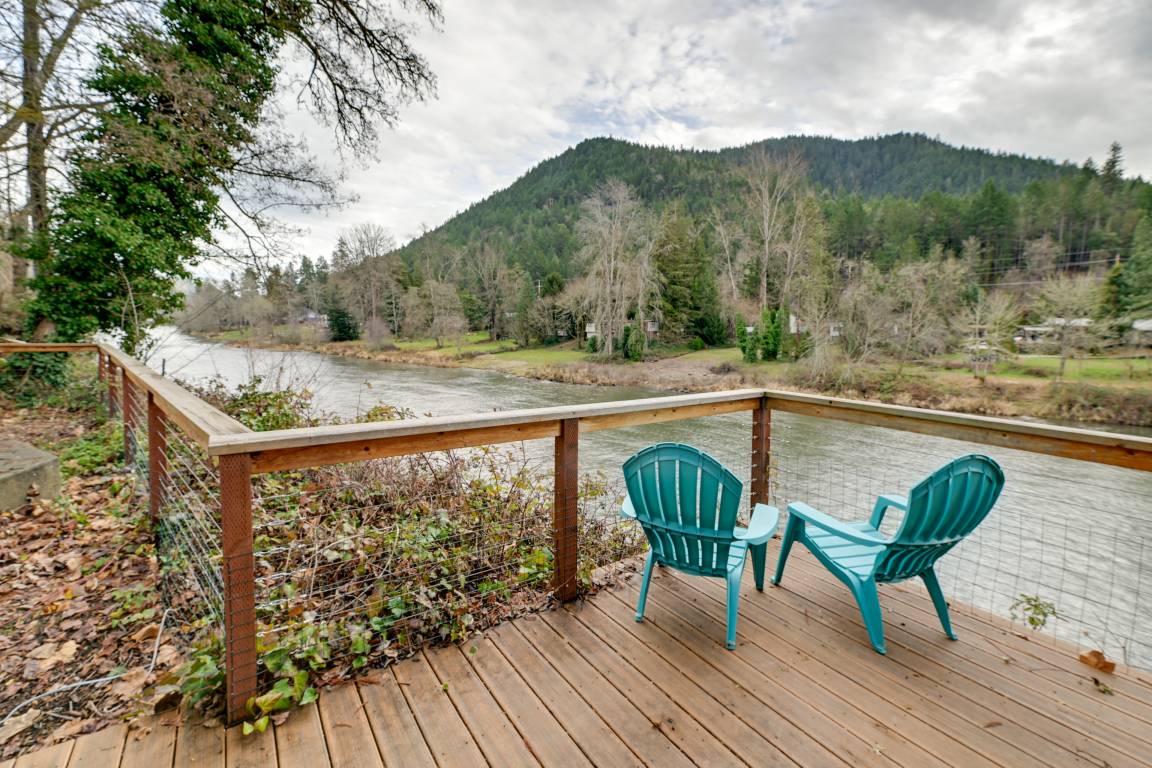276 M² House ∙ 4 Bedrooms ∙ 8 Guests - Grants Pass, OR