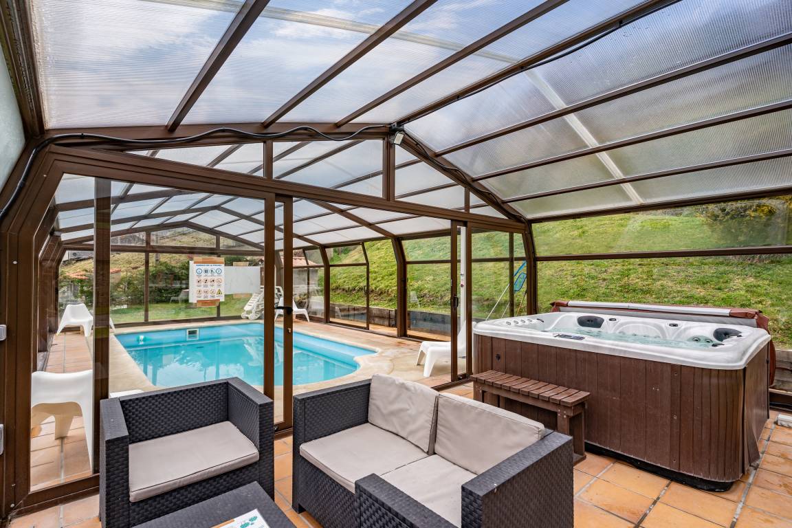 200 M² House ∙ 6 Bedrooms ∙ 12 Guests - Lena