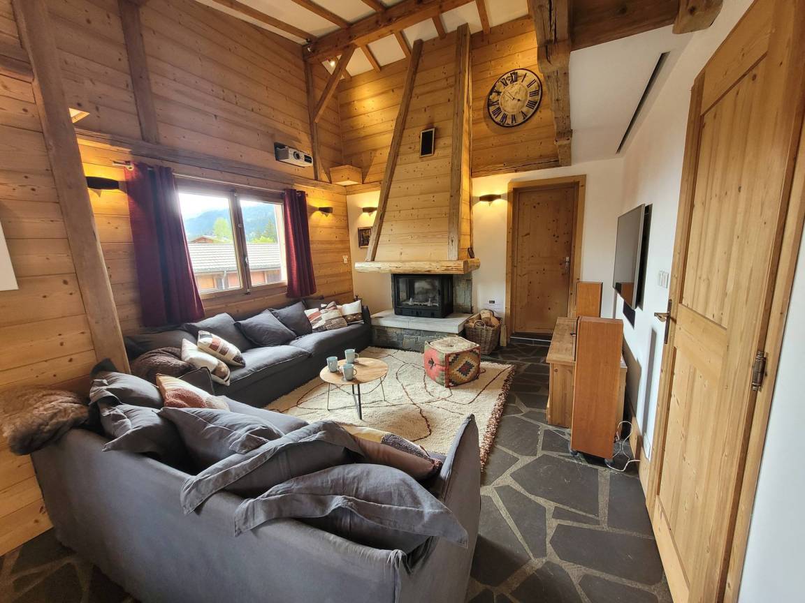 139 M² Chalet ∙ 4 Bedrooms ∙ 8 Guests - Les Gets