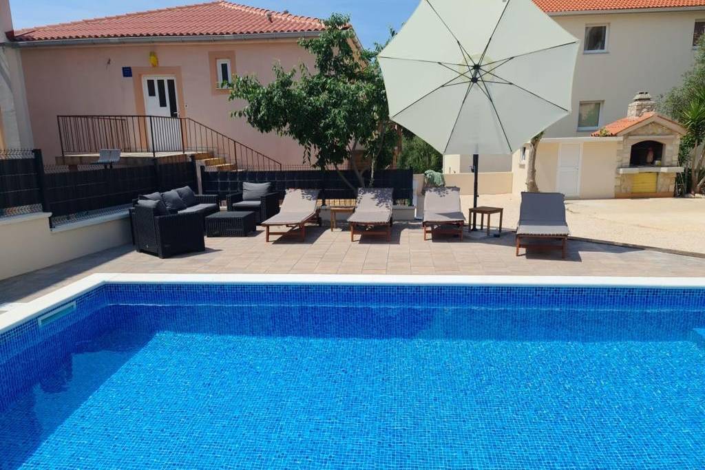 36 M² Appartement ∙ 2 Slaapkamers ∙ 4 Gasten - Novalja