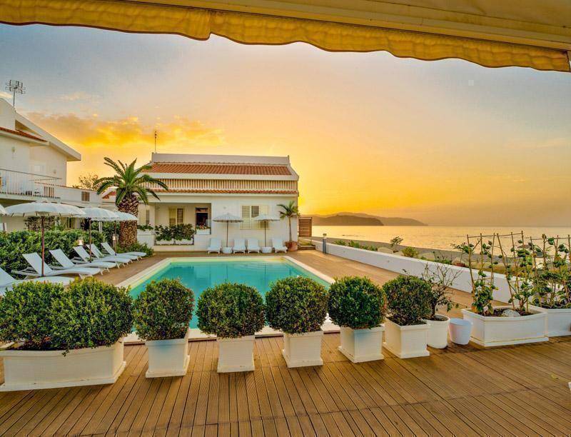 70 M² Appartamento Vacanza ∙ 2 Camere Da Letto ∙ 5 Ospiti - Barcellona Pozzo di Gotto