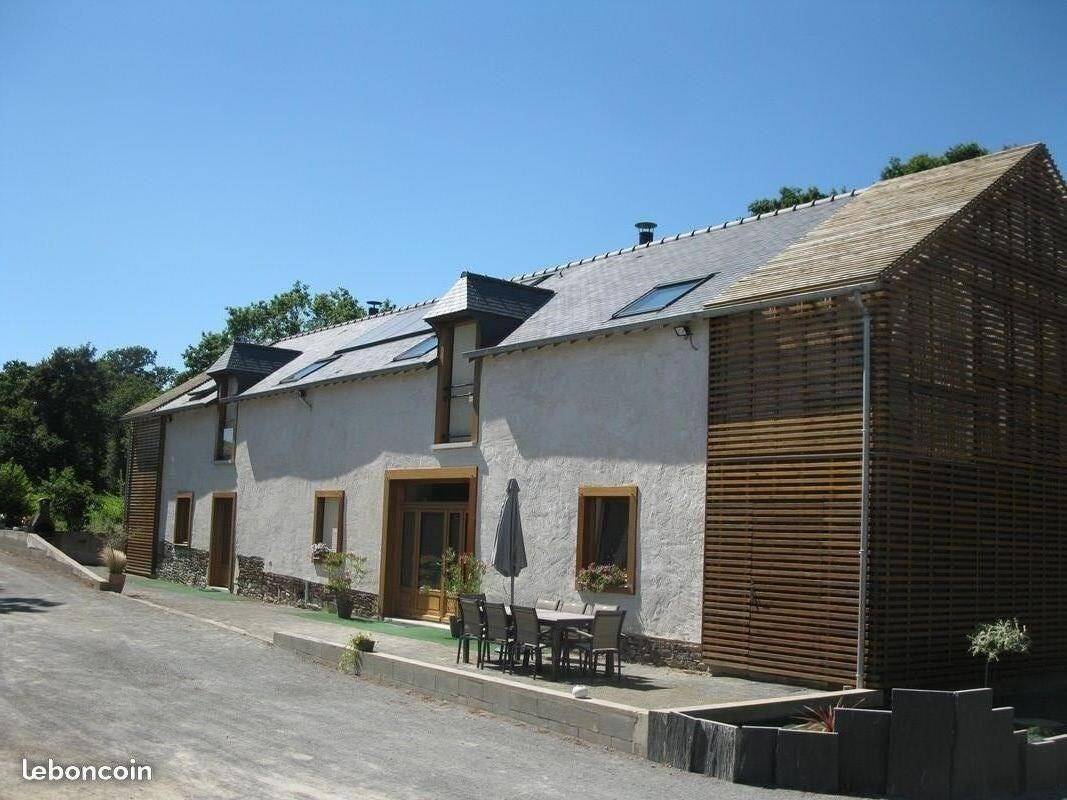 300 M² Gîte ∙ 5 Chambres ∙ 11 Personnes - Ille-et-Vilaine