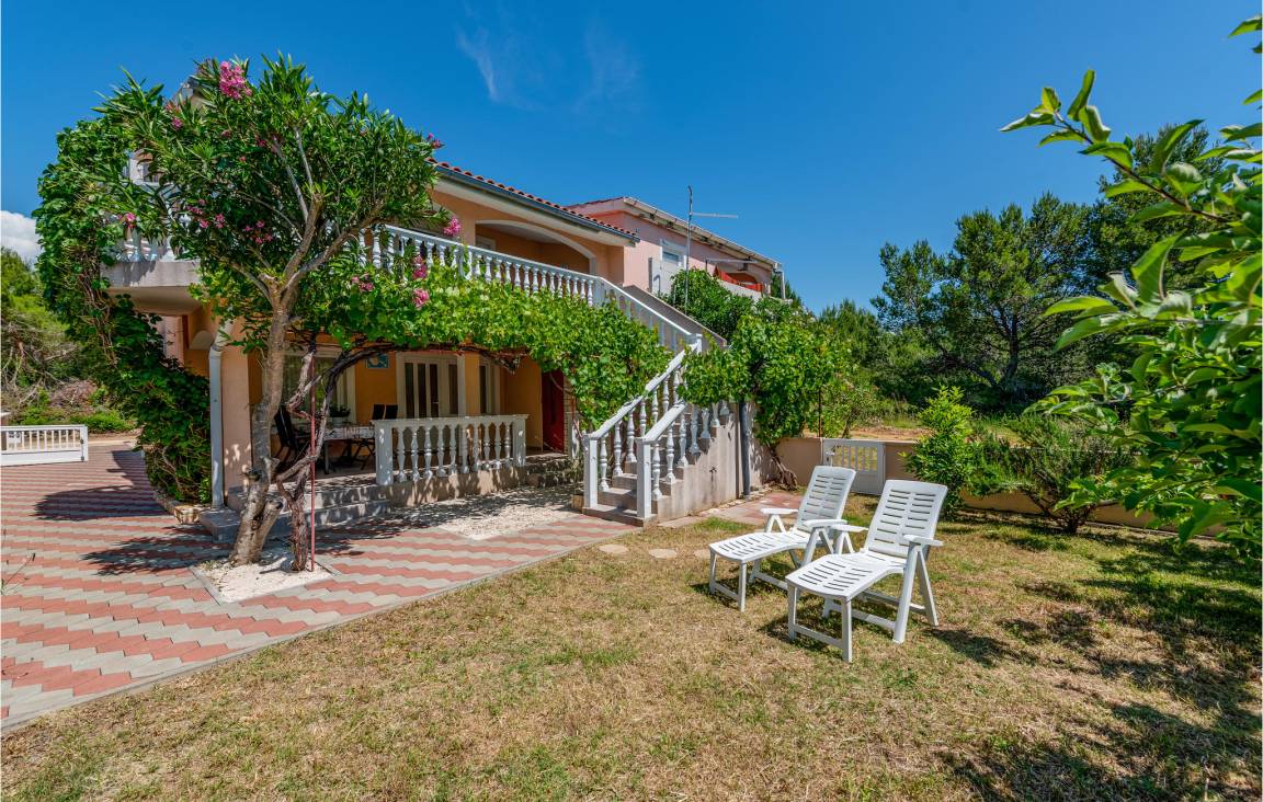 55 M² Apartment ∙ 2 Bedrooms ∙ 6 Guests - Vir