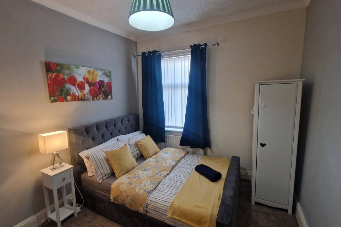 75 M² House ∙ 2 Bedrooms ∙ 6 Guests - Newcastle upon Tyne