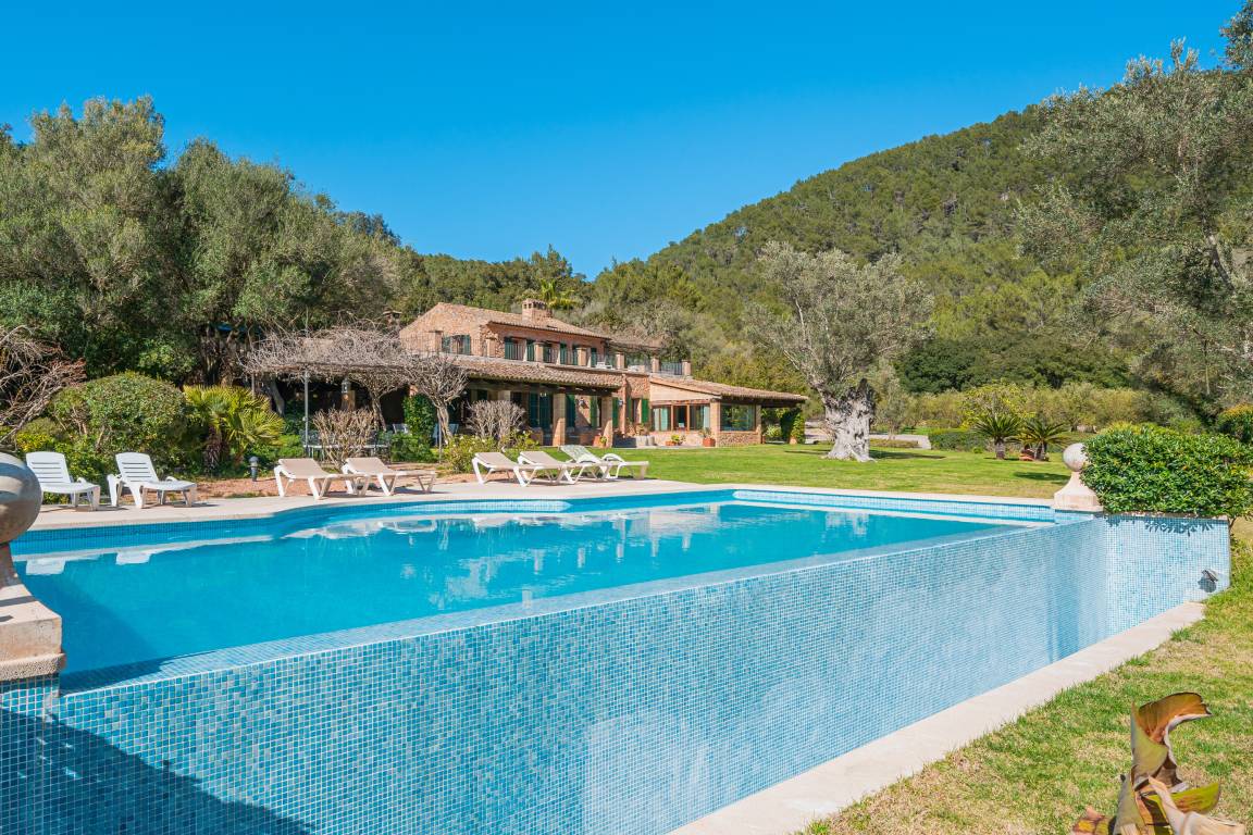 450 M² Finca ∙ 6 Schlafzimmer ∙ 10 Gäste - Estellencs