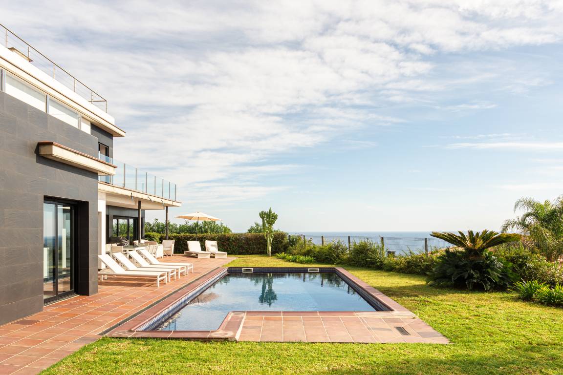 260 M² Maison De Vacances ∙ 4 Chambres ∙ 8 Personnes - Blanes