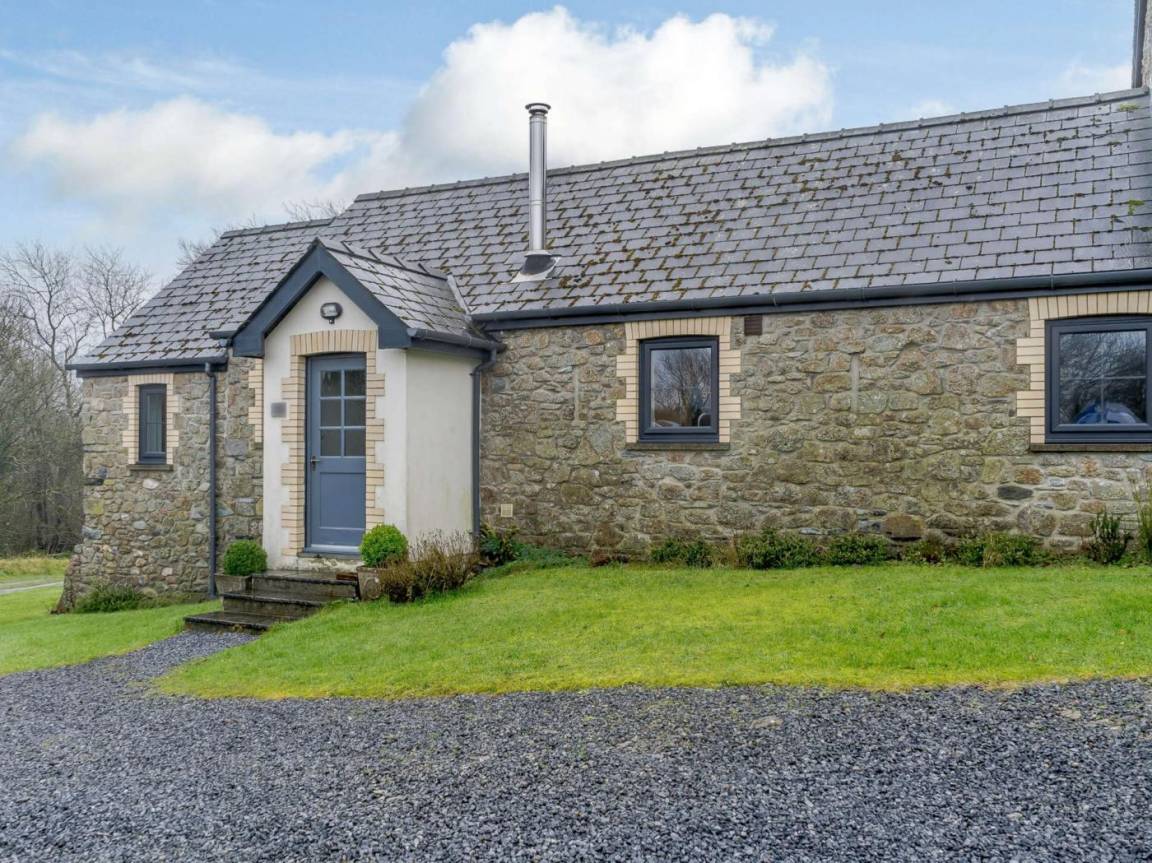 Cottage ∙ 2 Bedrooms ∙ 4 Guests - Narberth