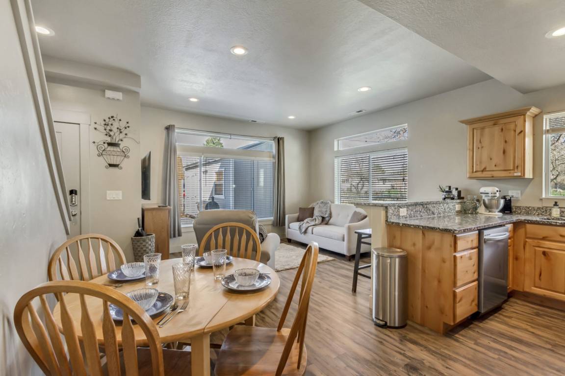 200 M² House ∙ 1 Bedroom ∙ 14 Guests - Ogden, UT