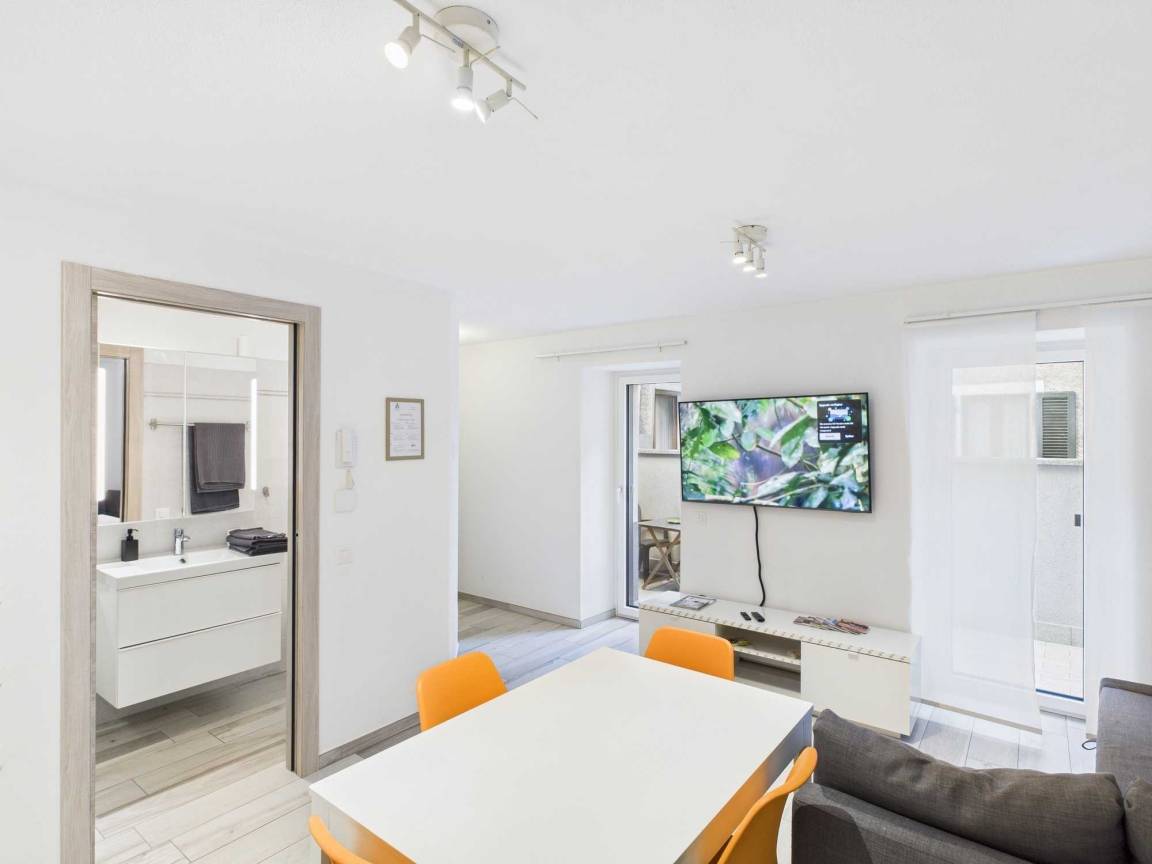 58 M² Apartamento ∙ 1 Habitación ∙ 6 Huéspedes - Lugano