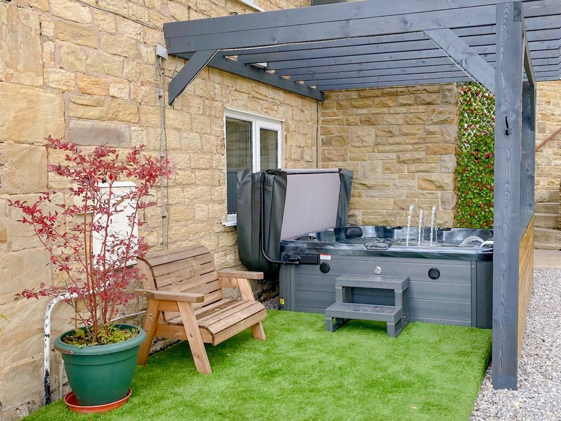 Cottage ∙ 2 Bedrooms ∙ 5 Guests - Nottinghamshire