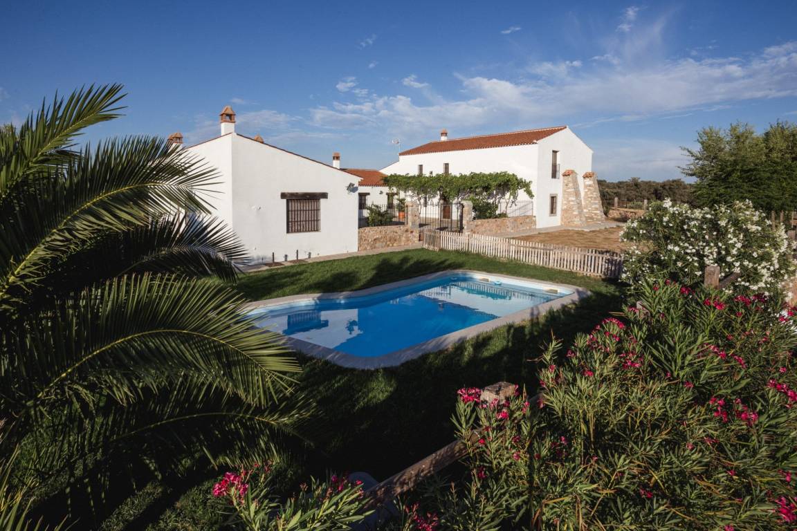 428 M² Maison De Vacances ∙ 6 Chambres ∙ 14 Personnes - Pozoblanco